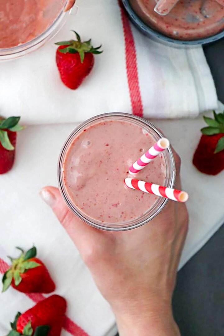 Strawberry Tahini Smoothie