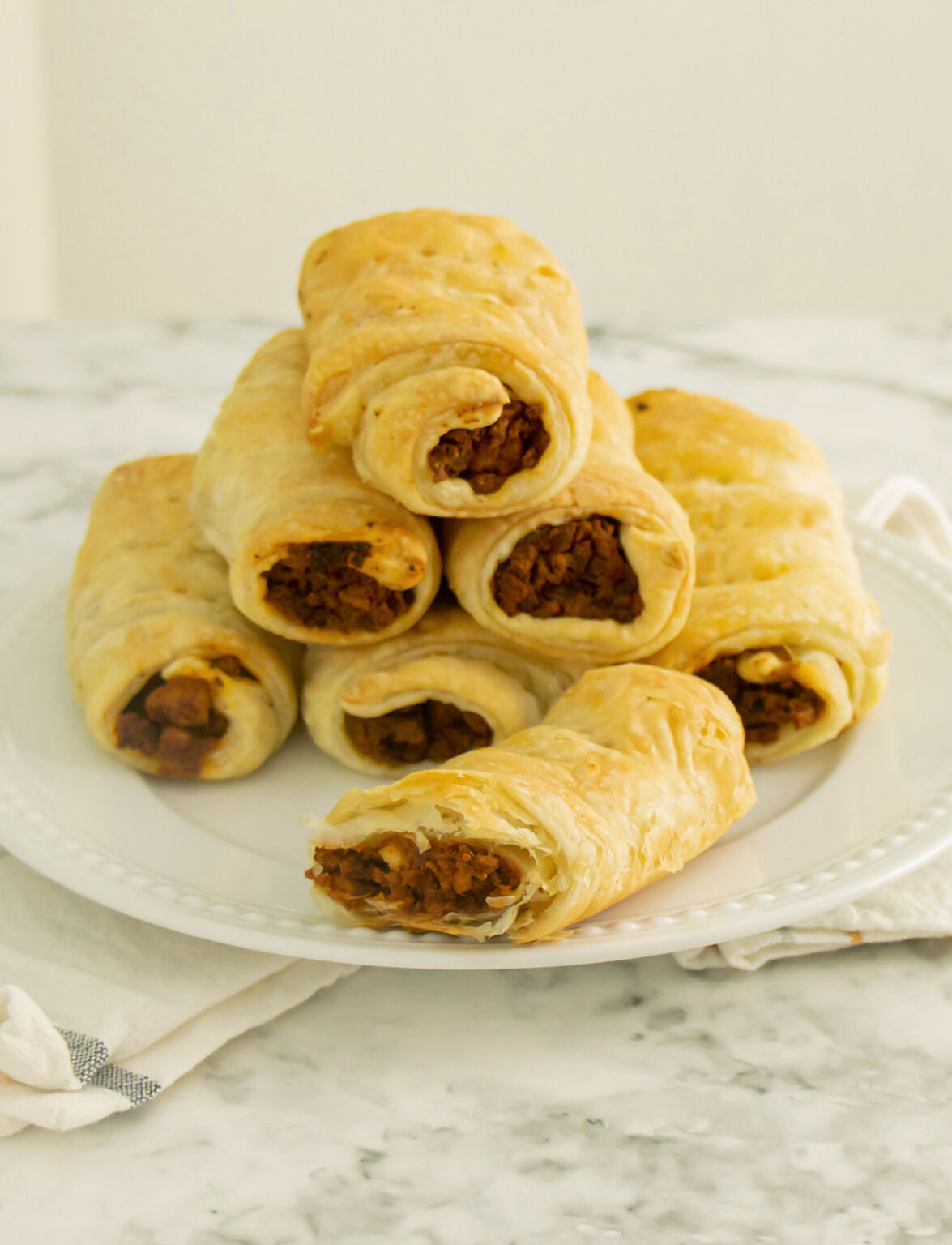 Easy Vegan Sausage Rolls