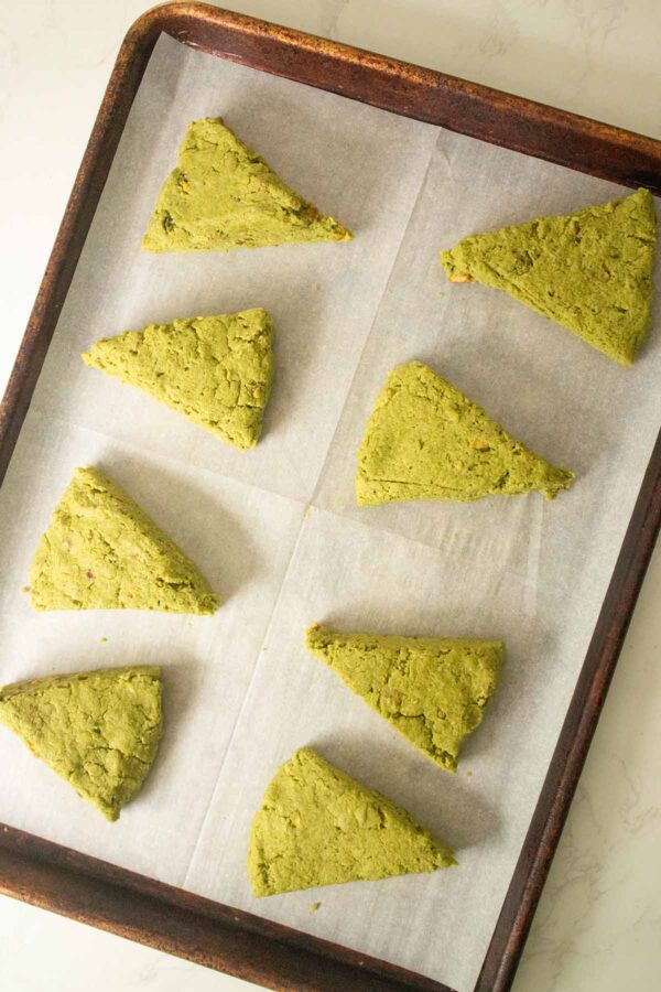 Easy Pistachio Scones 💚